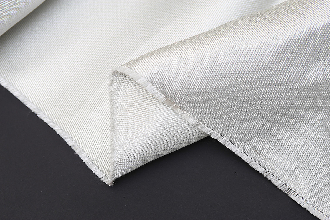Style 1564 12.2 Oz E Fiberglass Cloth Finished In 627 Silane For Any Resin